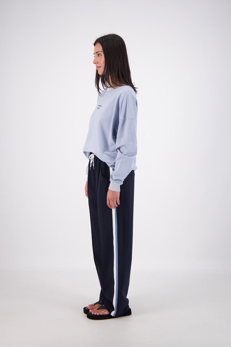 Relaxed Crew Neck Sweatshirt Powder Blue – Jasmine Alexa